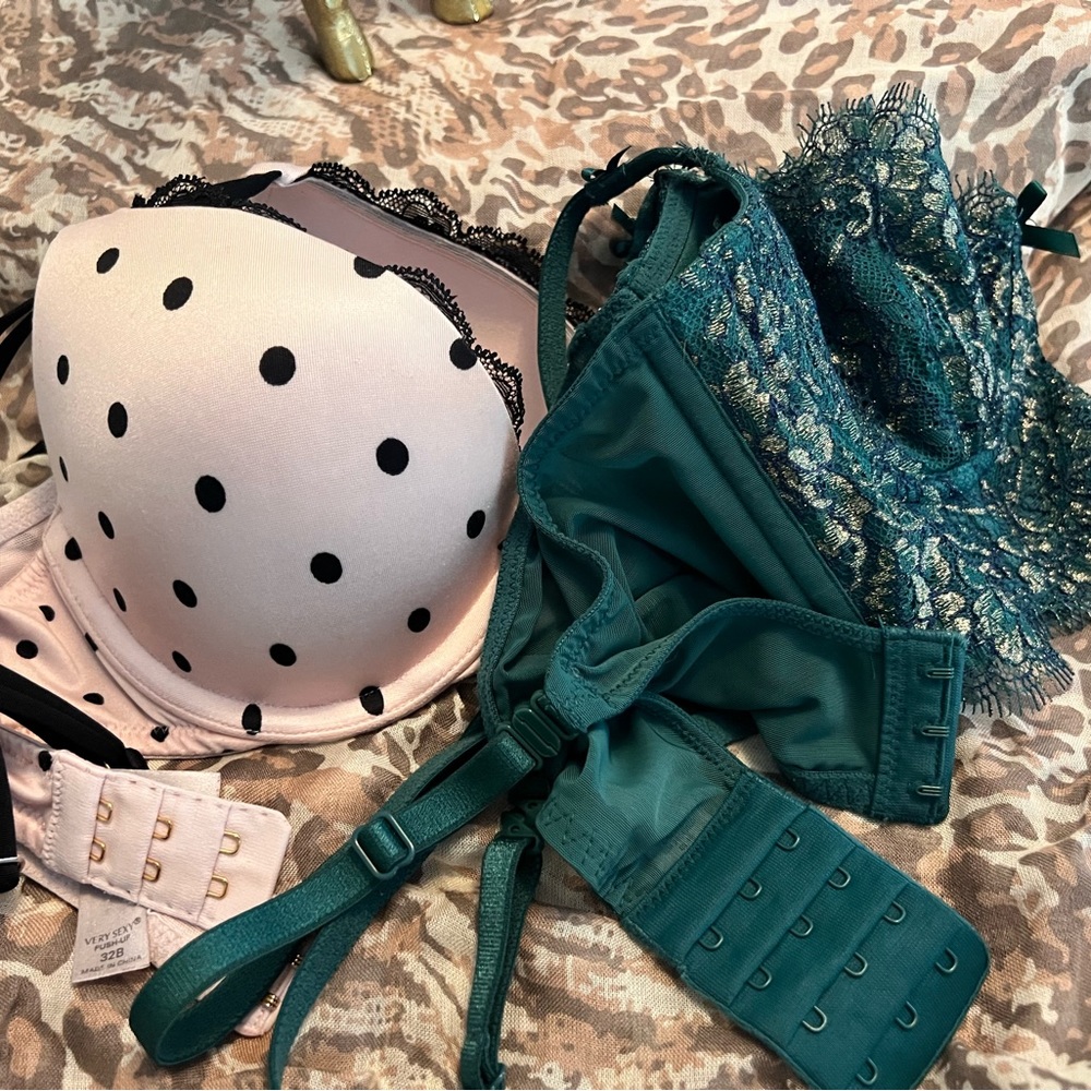 Euc 2 Victoria’s Secret Bras (Very Sexy And Dream Ang… - Gem